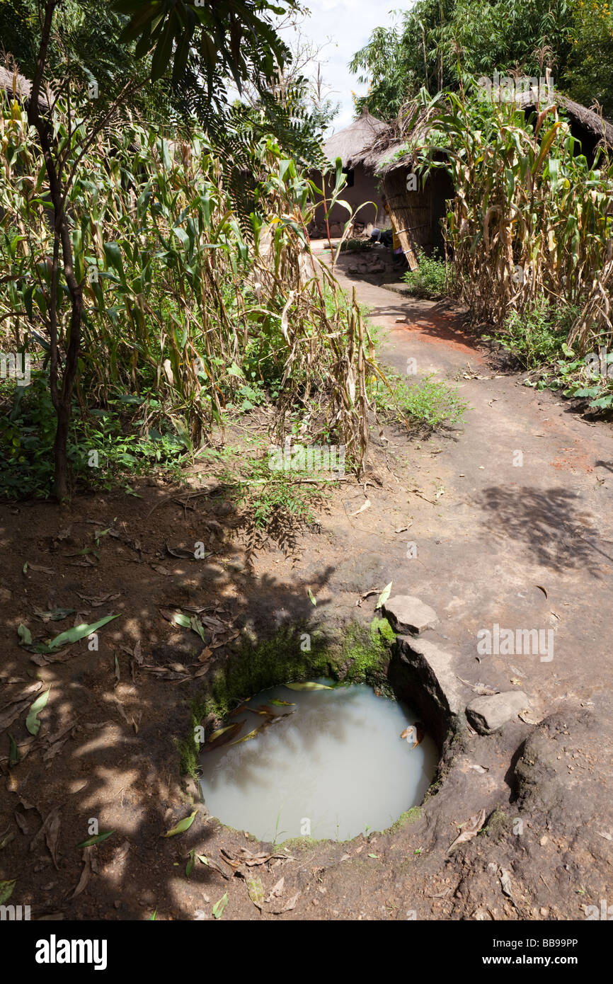 Water wells in africa hi-res stock photography and images - Alamy