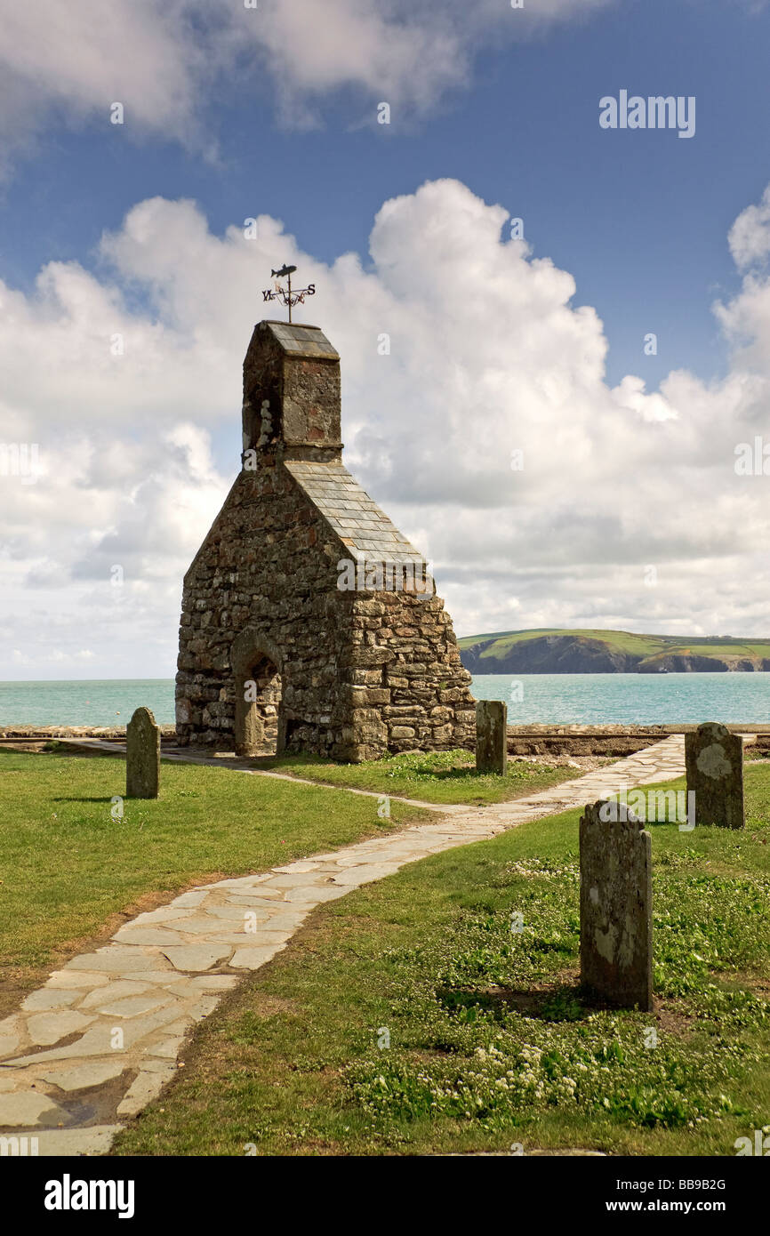 Cwm Yr Eglwys Ruined Church Stock Photo - Alamy