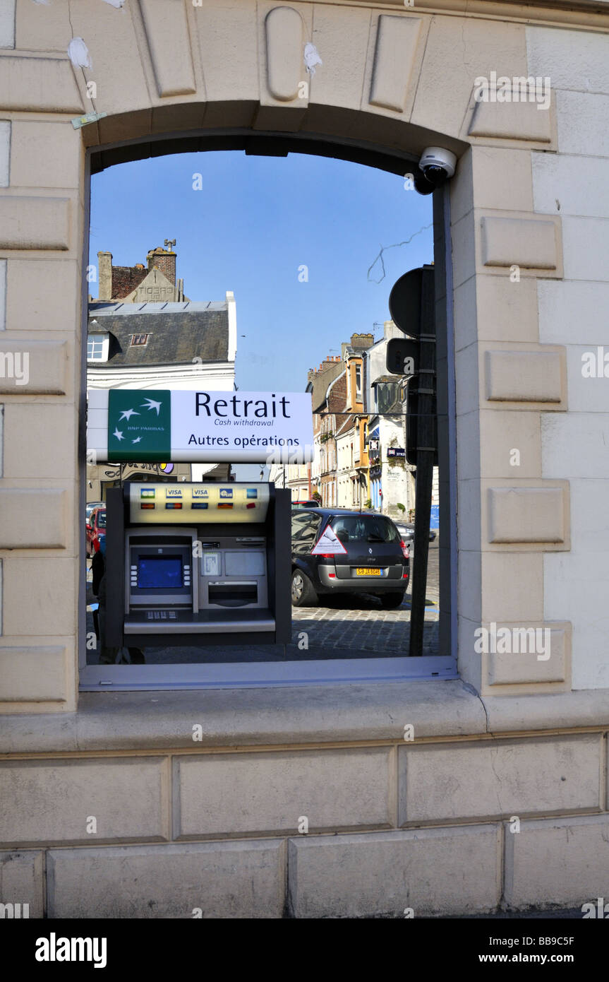 Cash point sign hi-res stock photography and images - Alamy