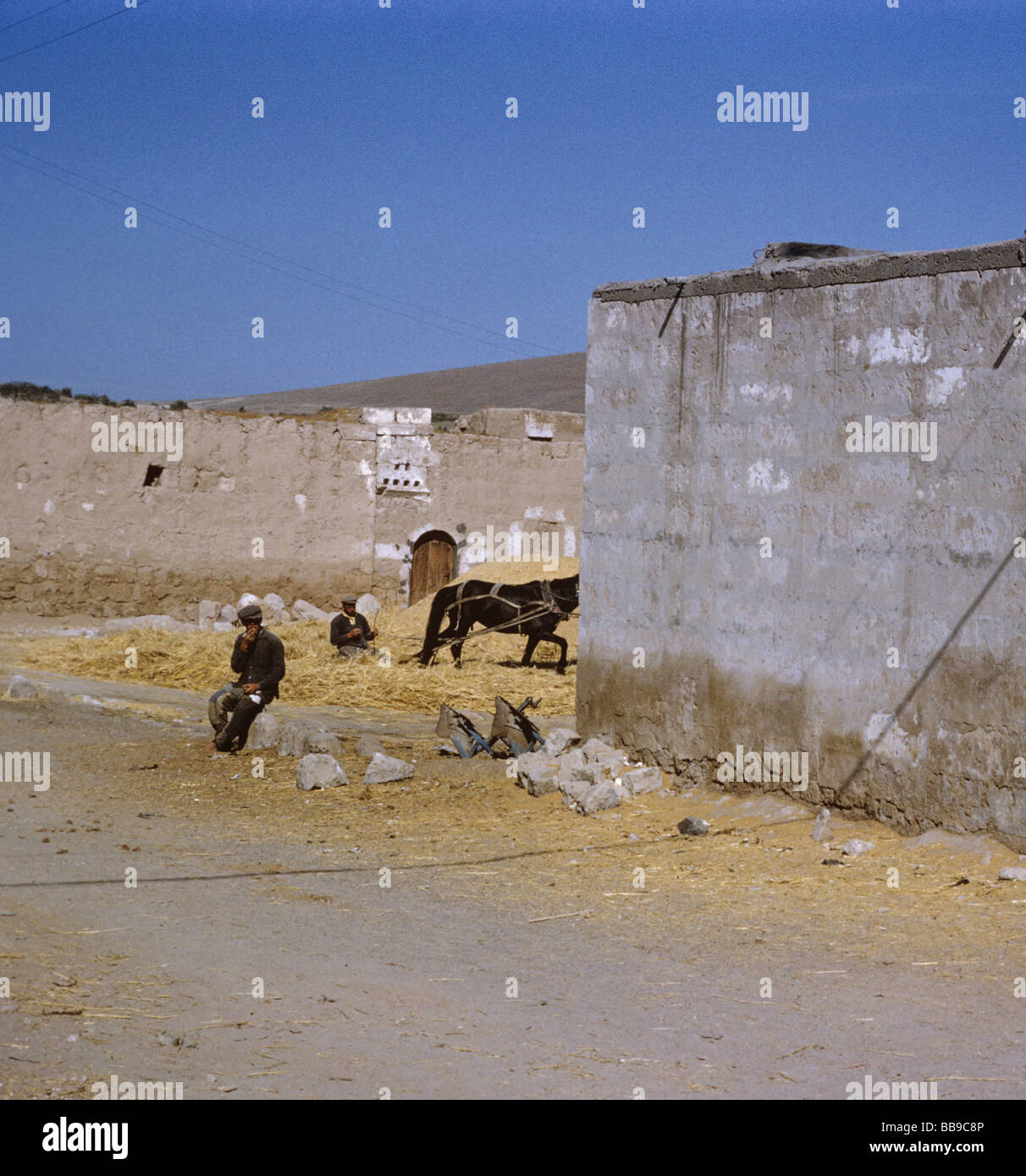 Threshing sledge hi-res stock photography and images - Alamy