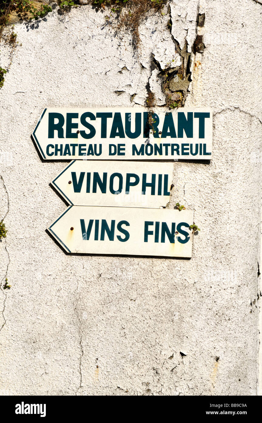 Direction sign signs hi-res stock photography and images - Alamy