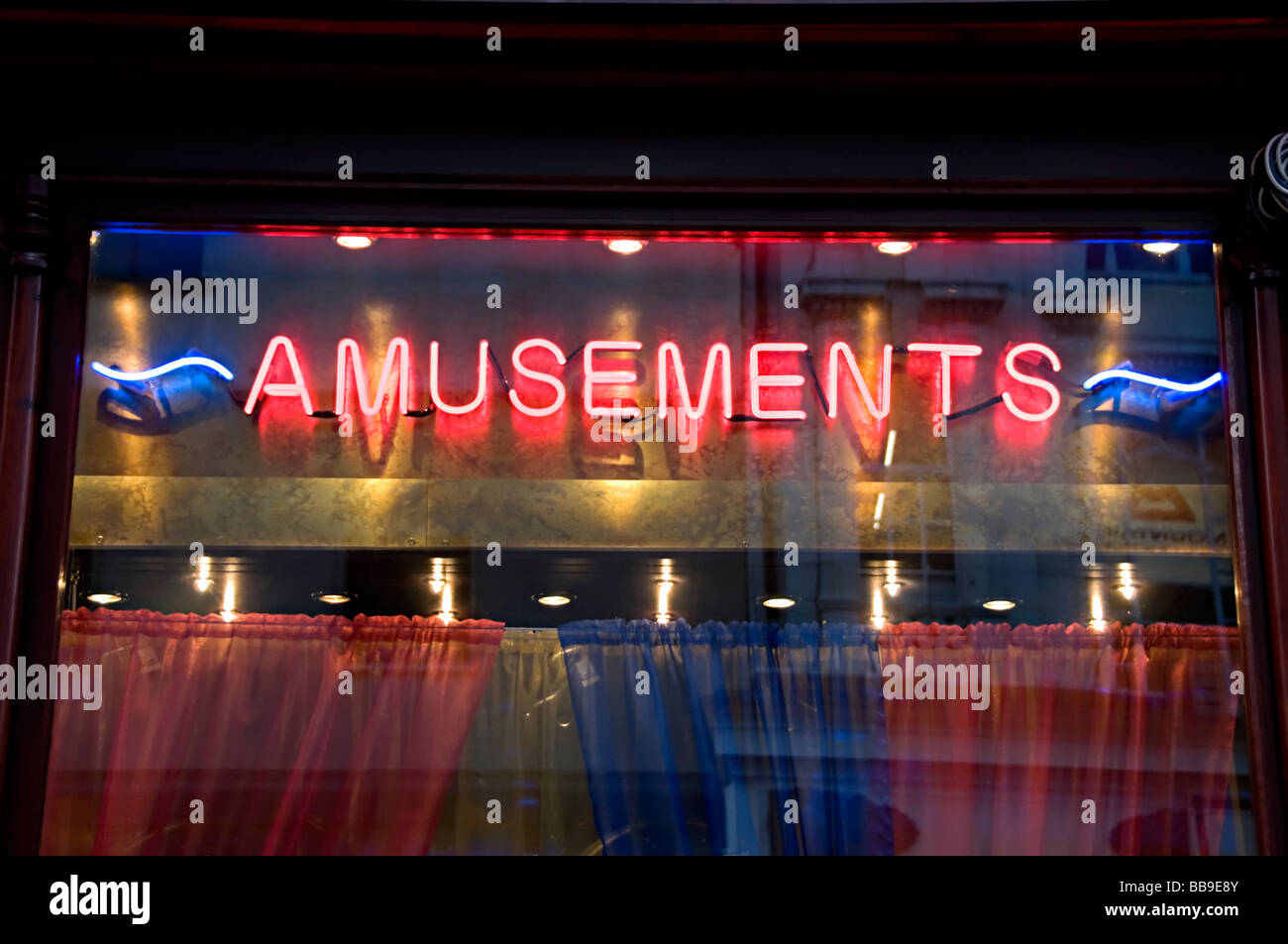 Bet shop signs hi-res stock photography and images - Alamy