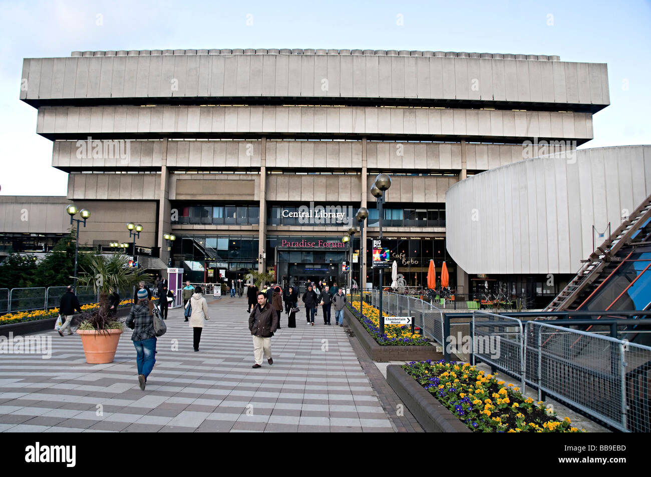 The entrance of Birmingham Central Library and Paradise Forum from ...