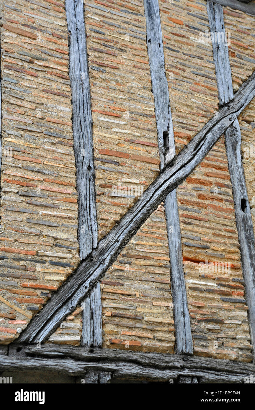 Medieval timber architecture hi-res stock photography and images - Alamy