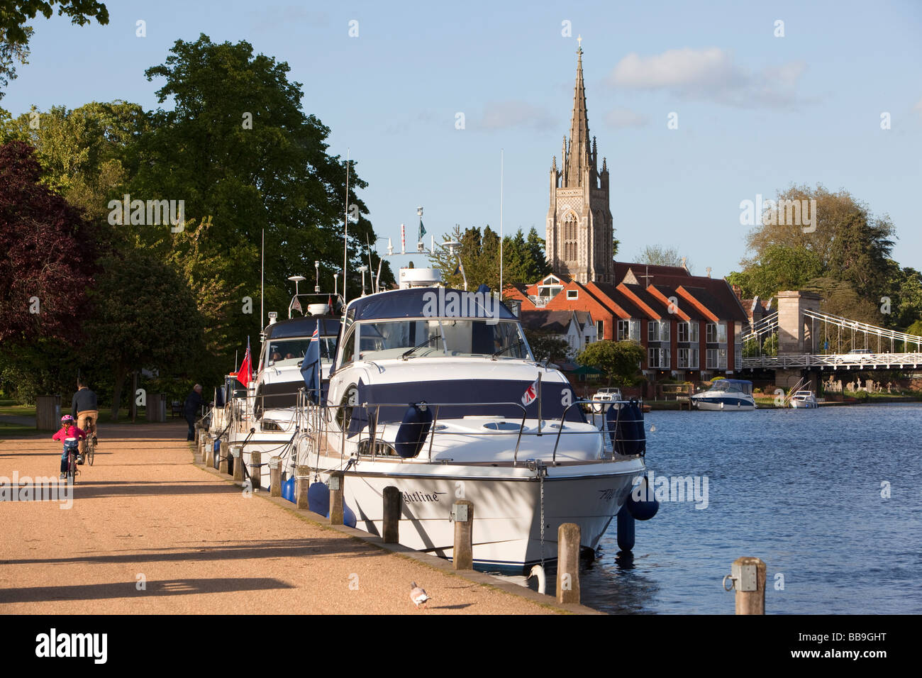 England Buckinghamshire Marlow River Thames riverbank path Stock Photo ...