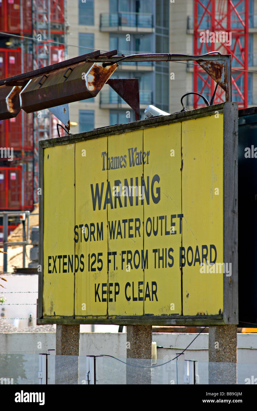 River warning signs hi-res stock photography and images - Alamy