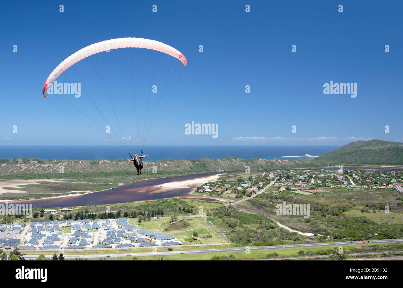 Parasailing parasailing hi-res stock photography and images - Alamy