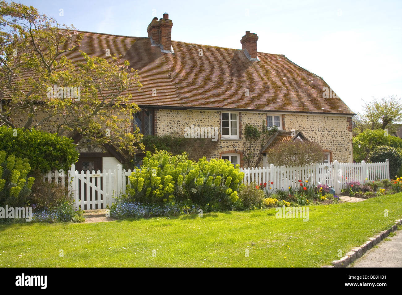 Cottage Houses High Resolution Stock Photography and Images - Alamy