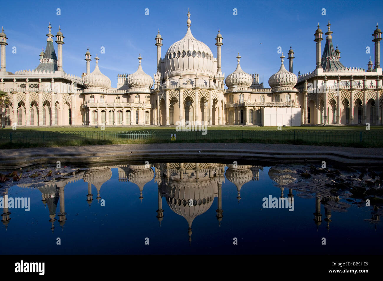 Brighton pavilion reflections hi-res stock photography and images - Alamy