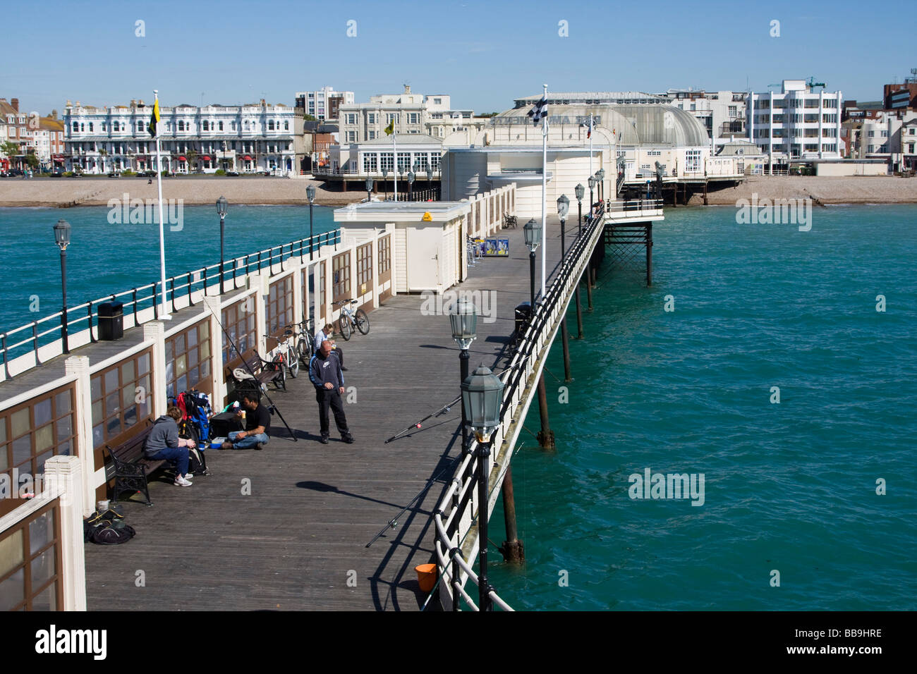 Cafe worthing pier england uk hi-res stock photography and images - Alamy