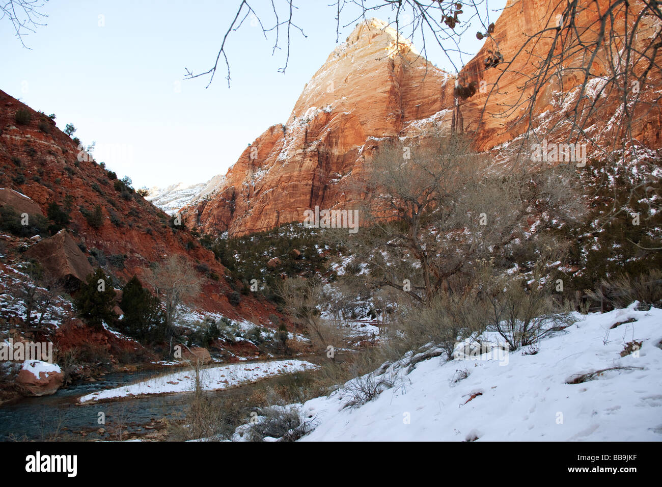 Zion National Park with Snow in Winter - Utah Plateau, Zion National ...