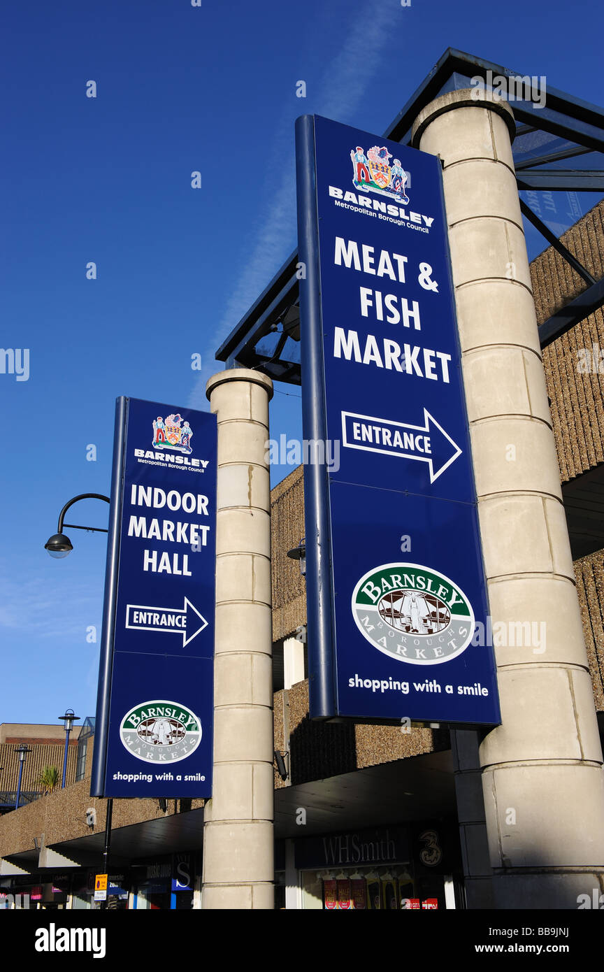 Meat market sign hi-res stock photography and images - Alamy