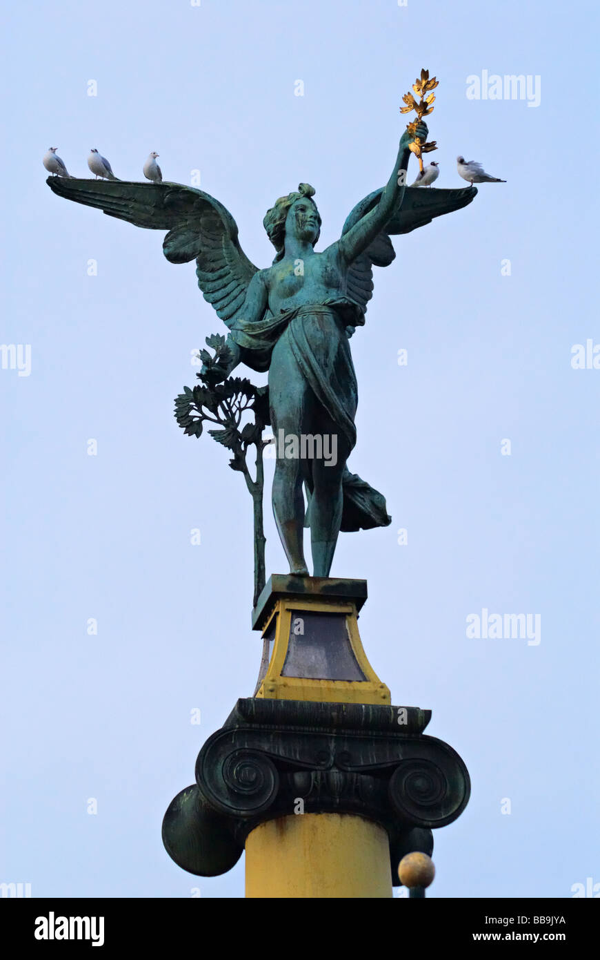 Sculpture of Prague bridge. Cechuv most Stock Photo - Alamy