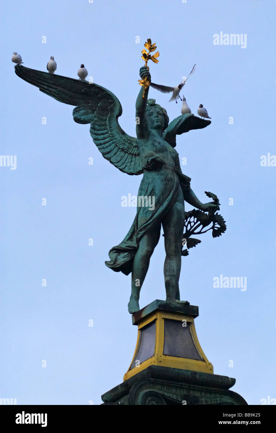 Sculpture of Prague bridge. Cechuv most Stock Photo - Alamy