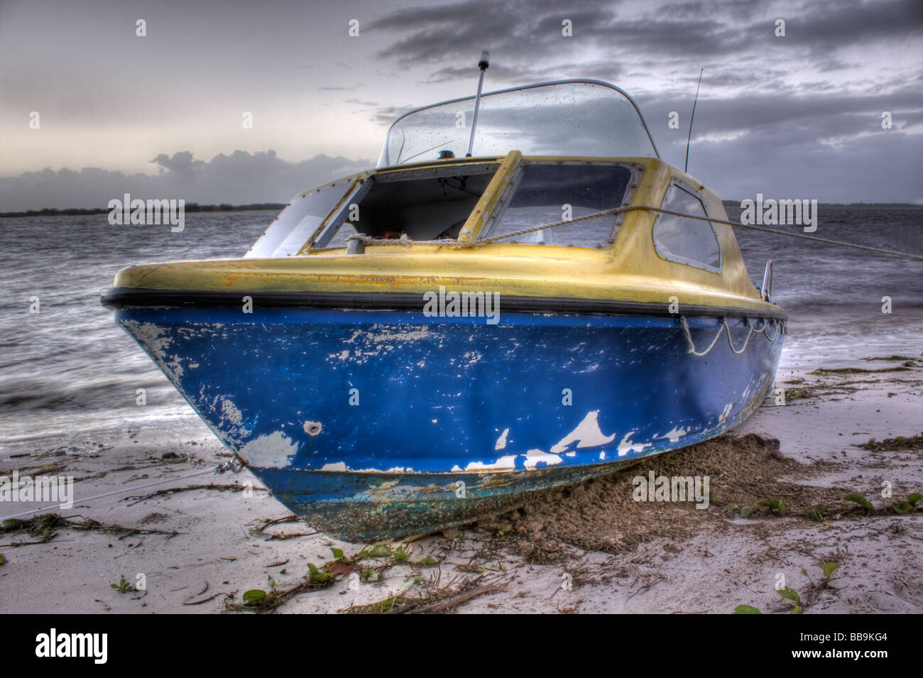 Old boat engine hi-res stock photography and images - Alamy