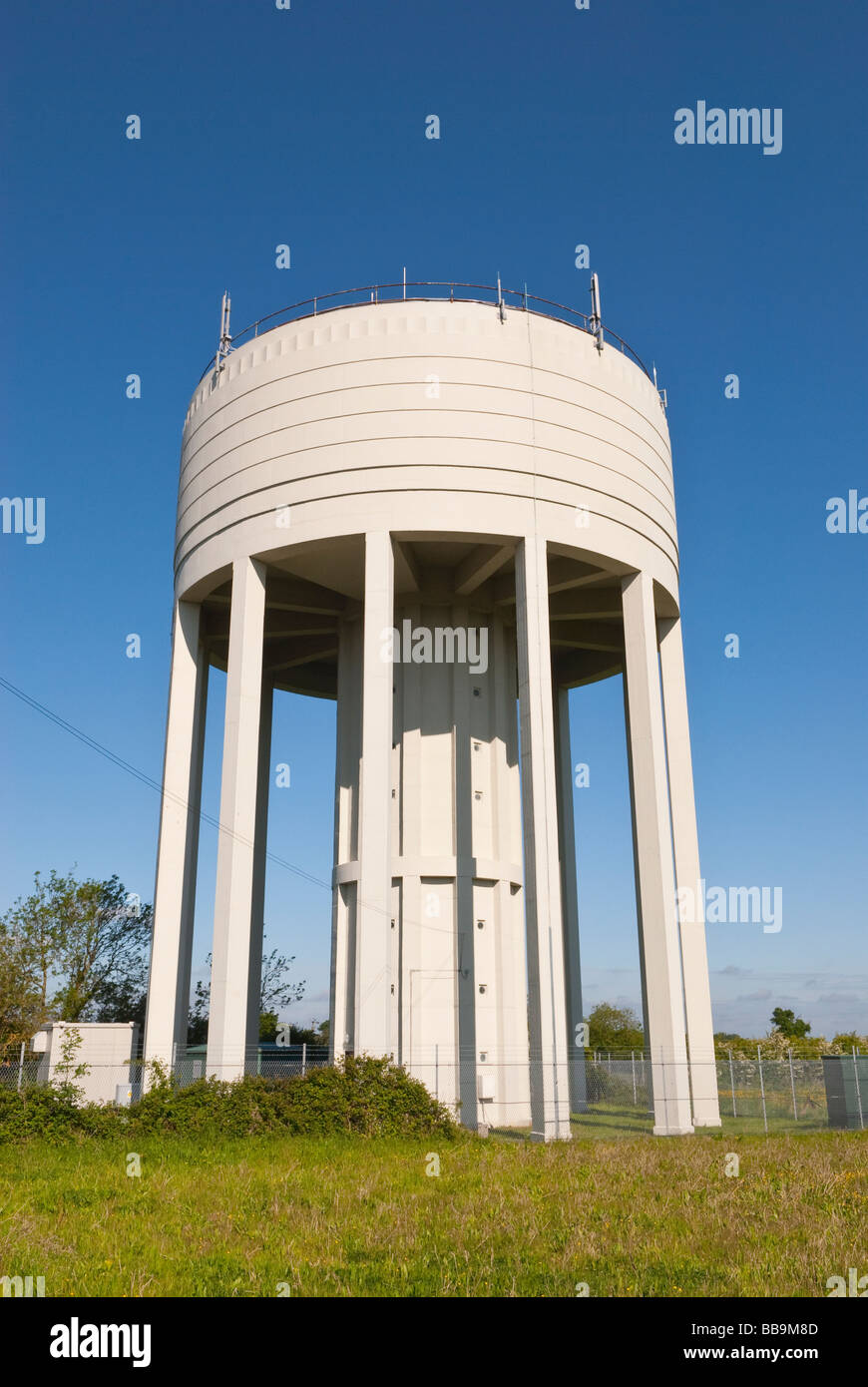 Concrete water storage tower hi-res stock photography and images - Alamy