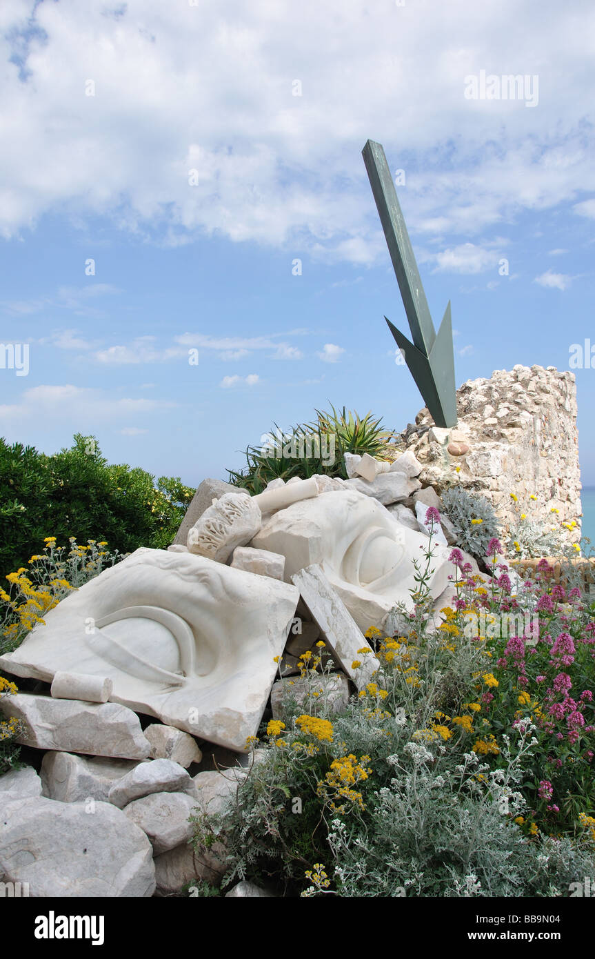 Sculpture in the garden of the Chateau Grimaldi, the Picasso Museum in ...