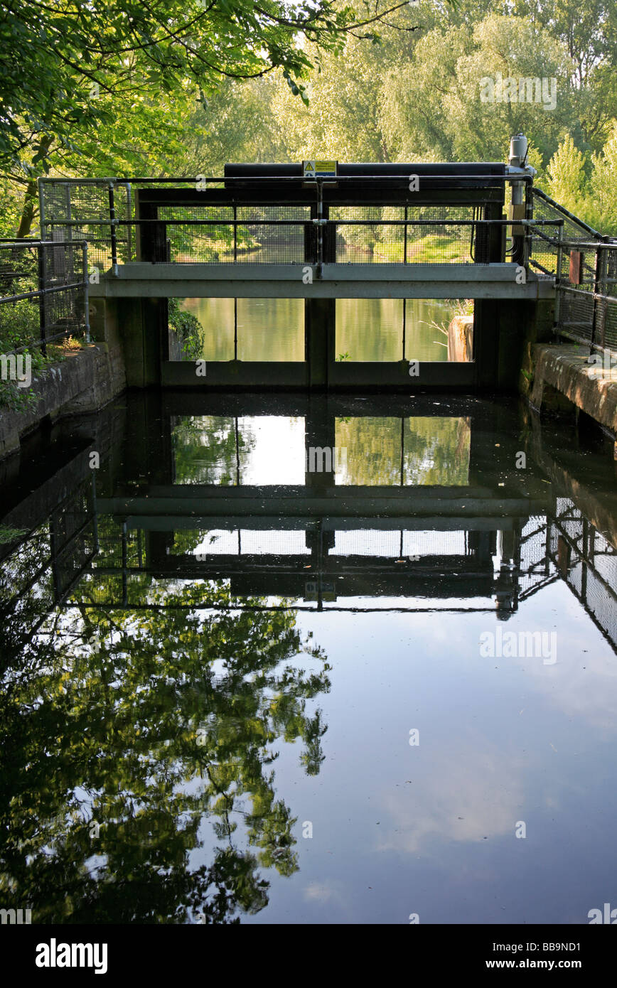Horstead lock by the River Bure at Horstead, Norfolk, UK Stock Photo ...