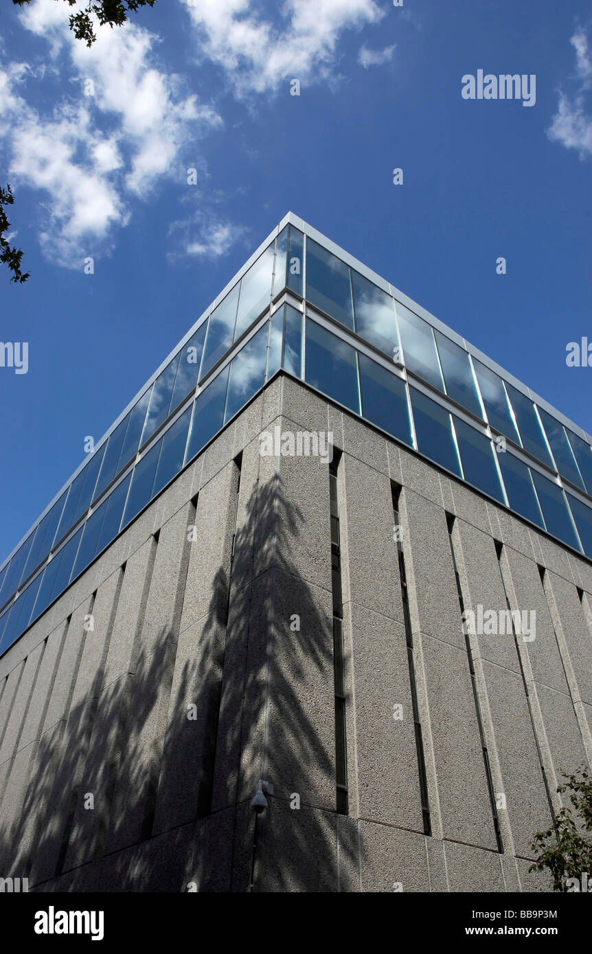 Office shadow hi-res stock photography and images - Alamy