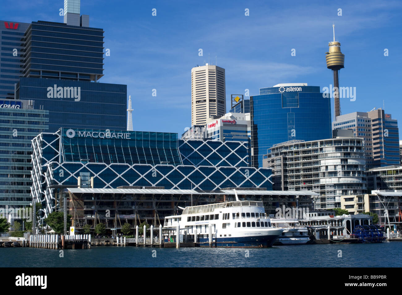 Sydney street ferry terminal hi-res stock photography and images - Alamy