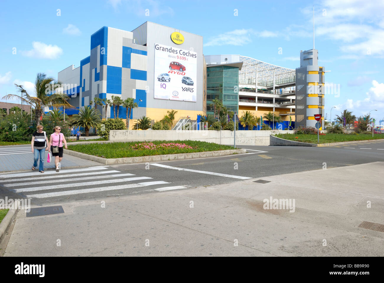 The Centro Comercial El Muelle, El Muelle shopping center, seen from ...