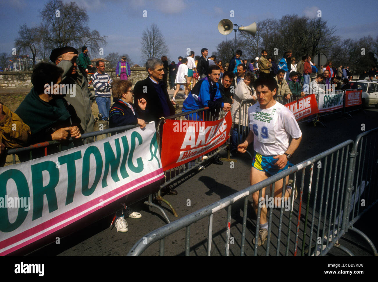 Adult adults woman female jogger runner runners running jogging joggers ...