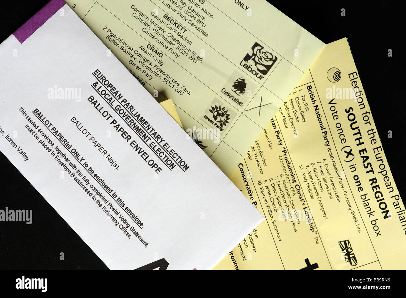 Ballot papers hi-res stock photography and images - Alamy