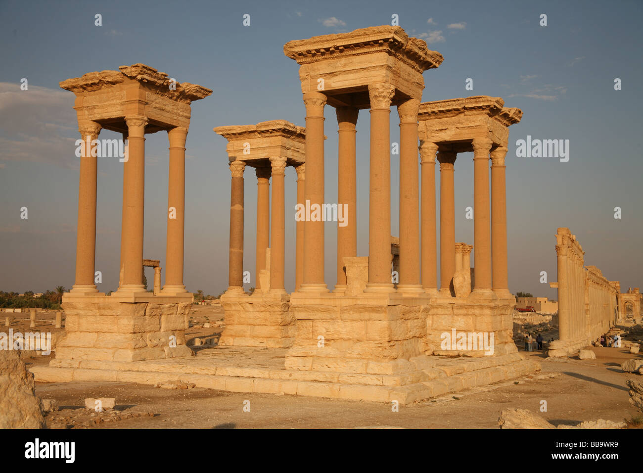 Palmyrene ruins hi-res stock photography and images - Alamy