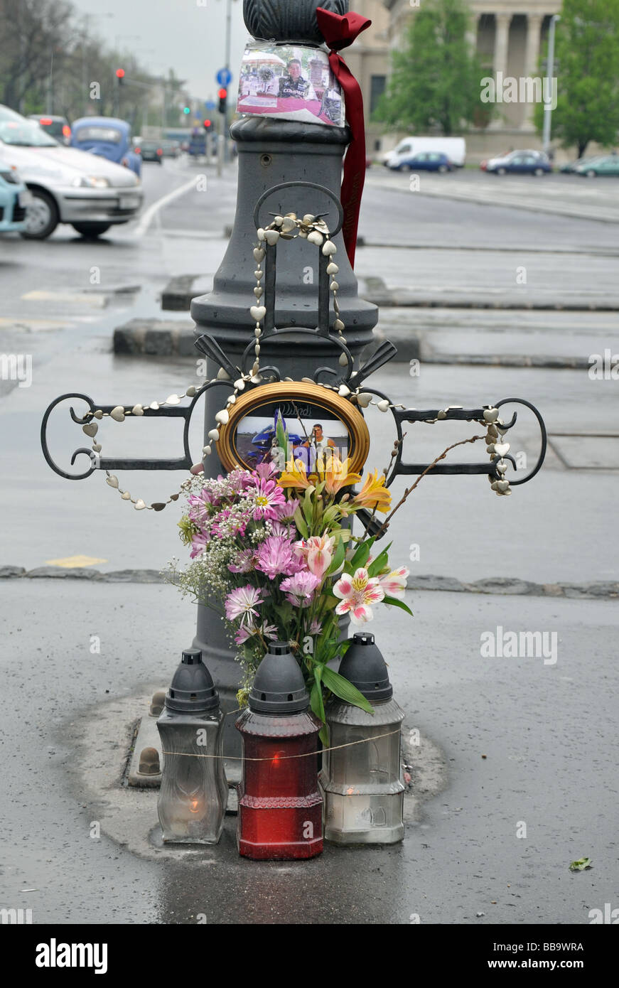 Sad monument hi-res stock photography and images - Alamy