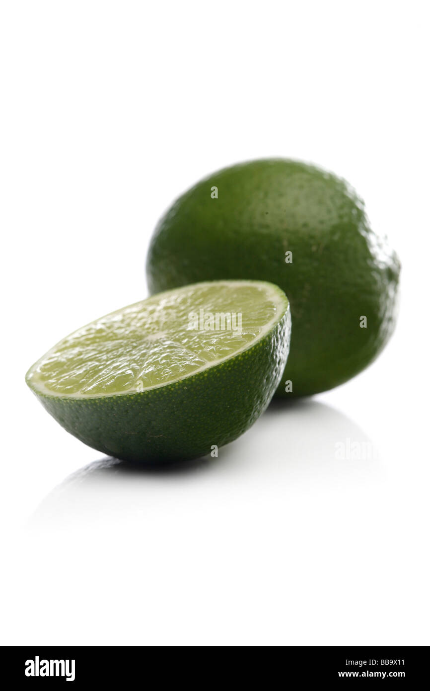 Green limes citrus aurantiifolia hi-res stock photography and images ...