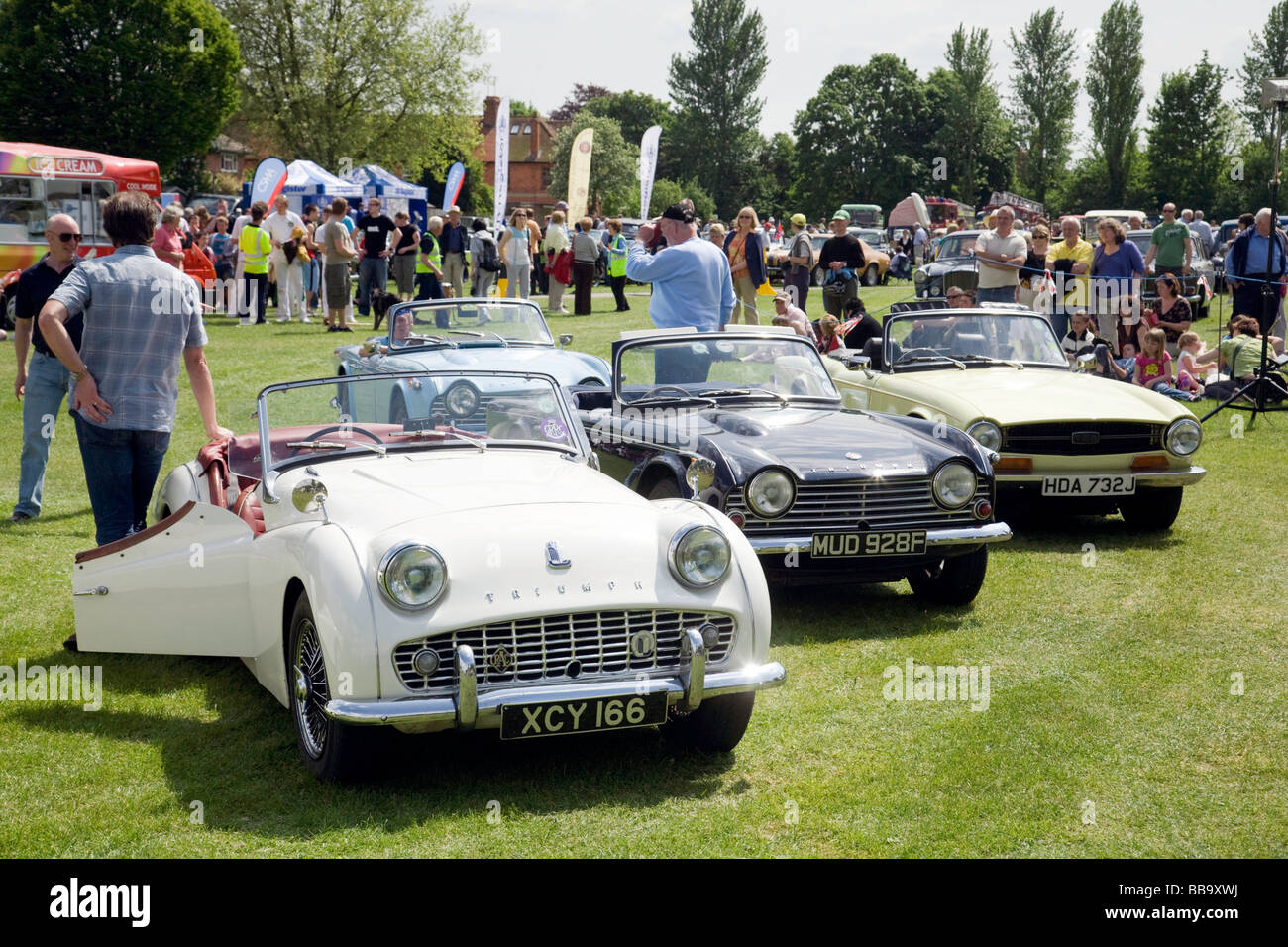 Car triumph tr6 hi-res stock photography and images - Alamy