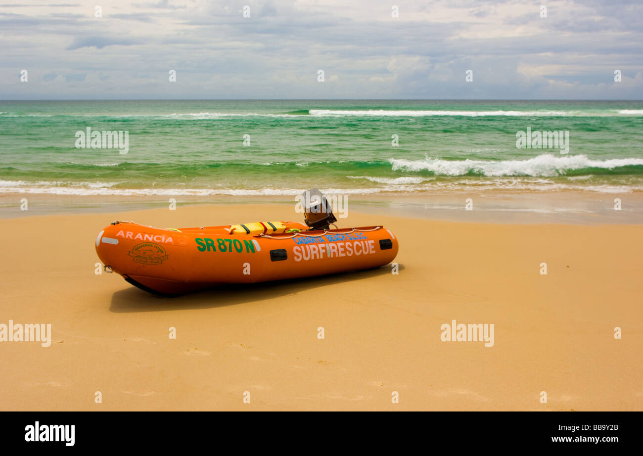 Rescue raft hi-res stock photography and images - Alamy