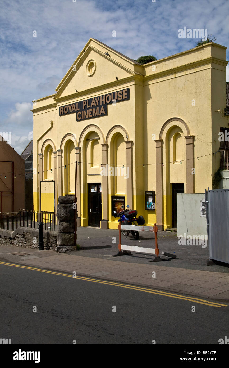 The playhouse cinema hi-res stock photography and images - Alamy