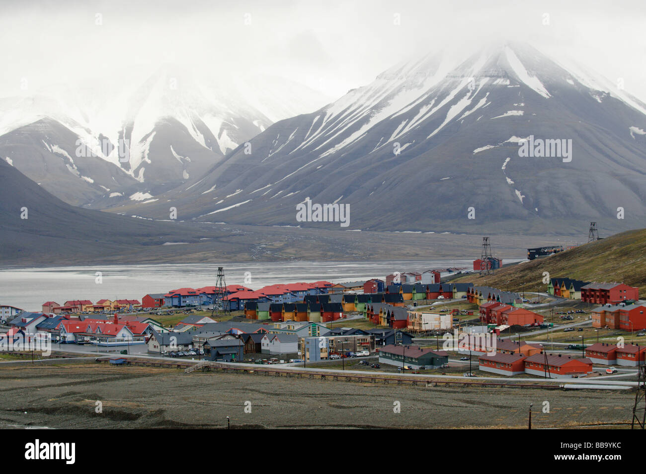Longyearbyen Svalbard s capital Stock Photo - Alamy