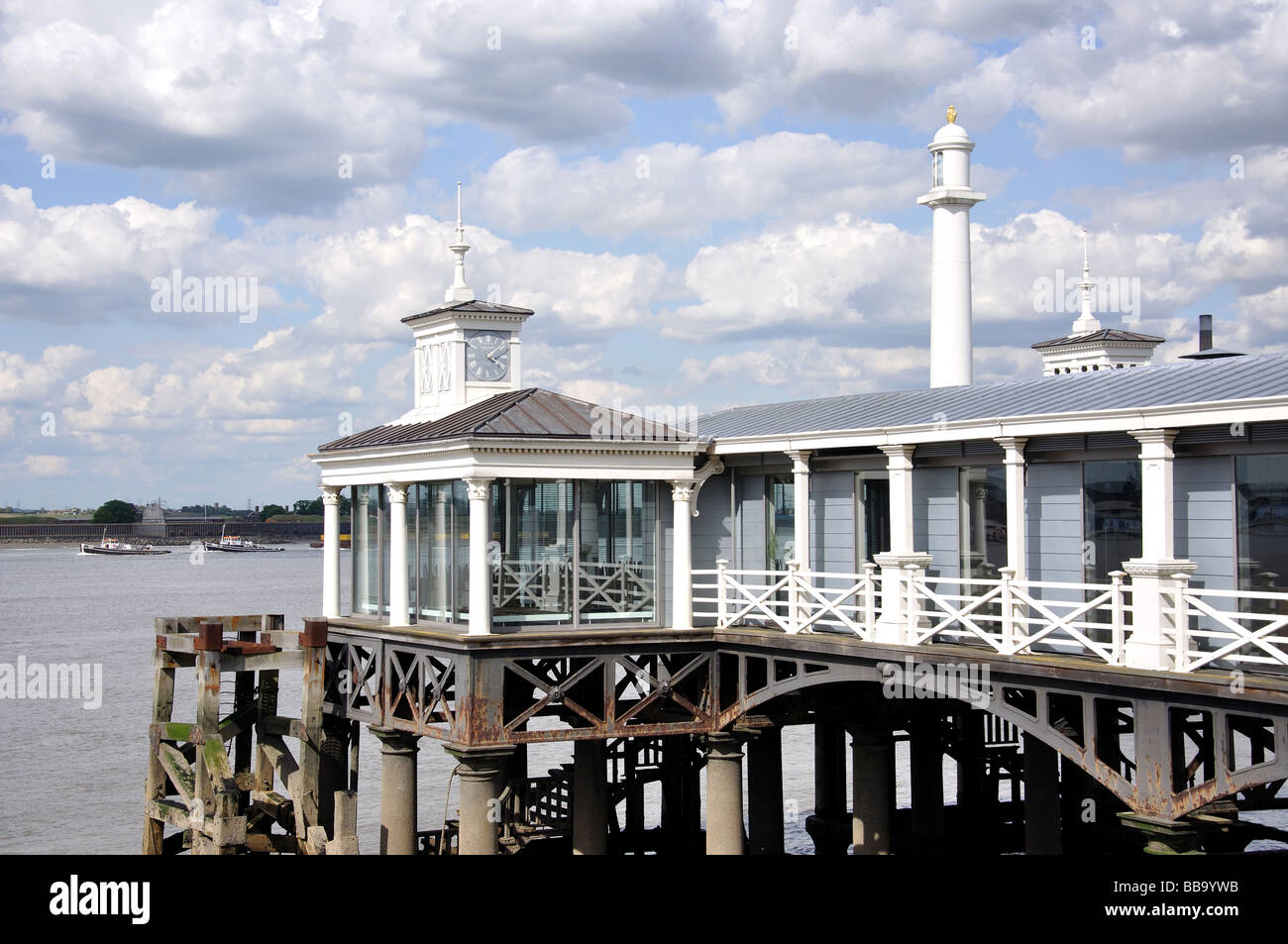 Gravesend Town Pier, Gravesend, Kent, England, United Kingdom Stock ...
