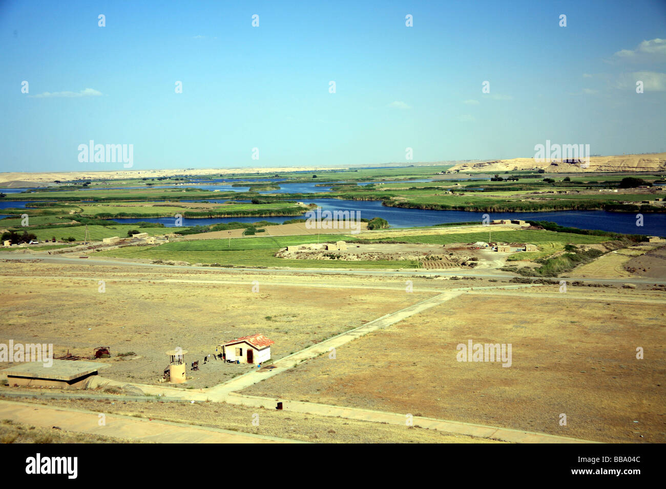 Lake al assad hi-res stock photography and images - Alamy