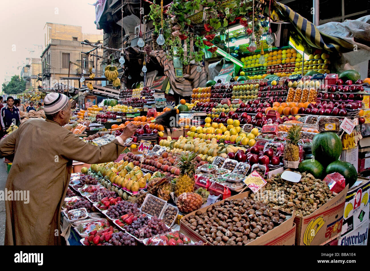Central Cairo Egypt Midan Tahrir downtown market Stock Photo - Alamy