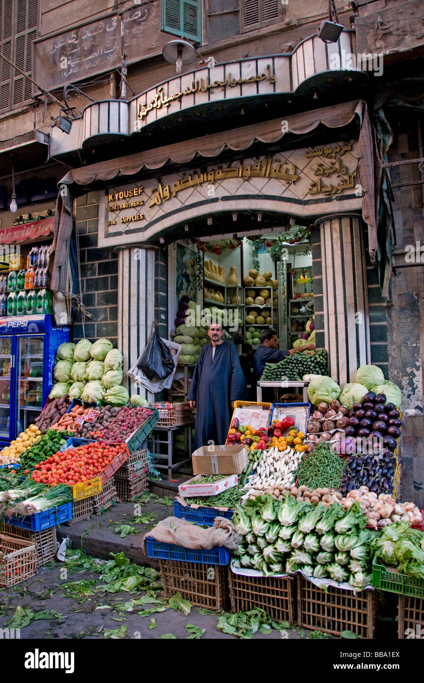 Central Cairo Egypt Midan Tahrir downtown market Stock Photo - Alamy