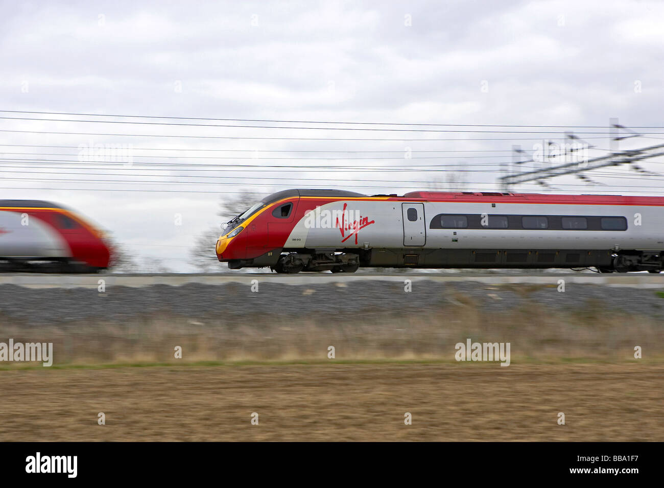 Virgin Pendolino Train Rugby Railway Stock Photos & Virgin Pendolino ...