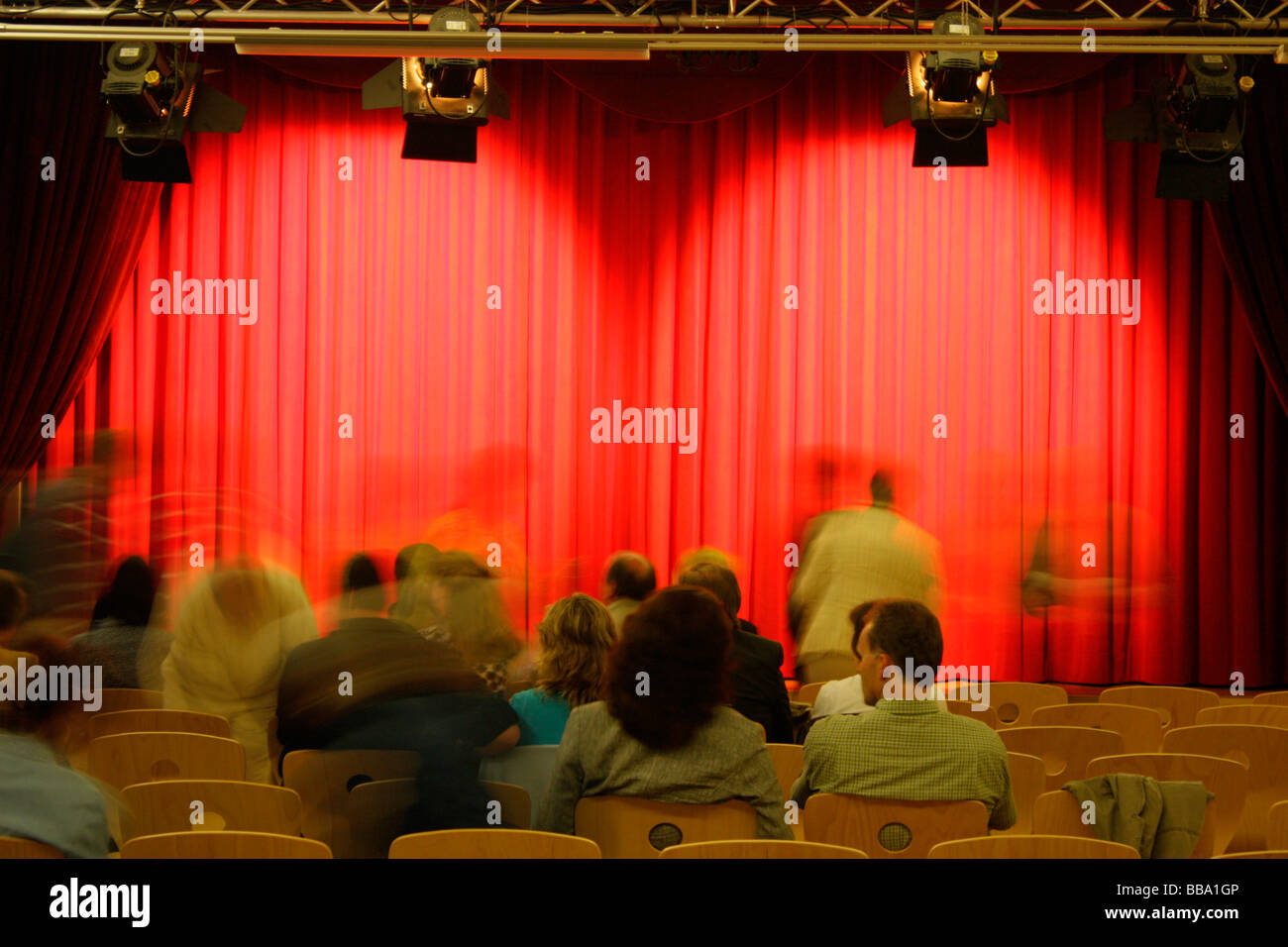 audience at a theatre waiting for the performance to begin Stock Photo ...