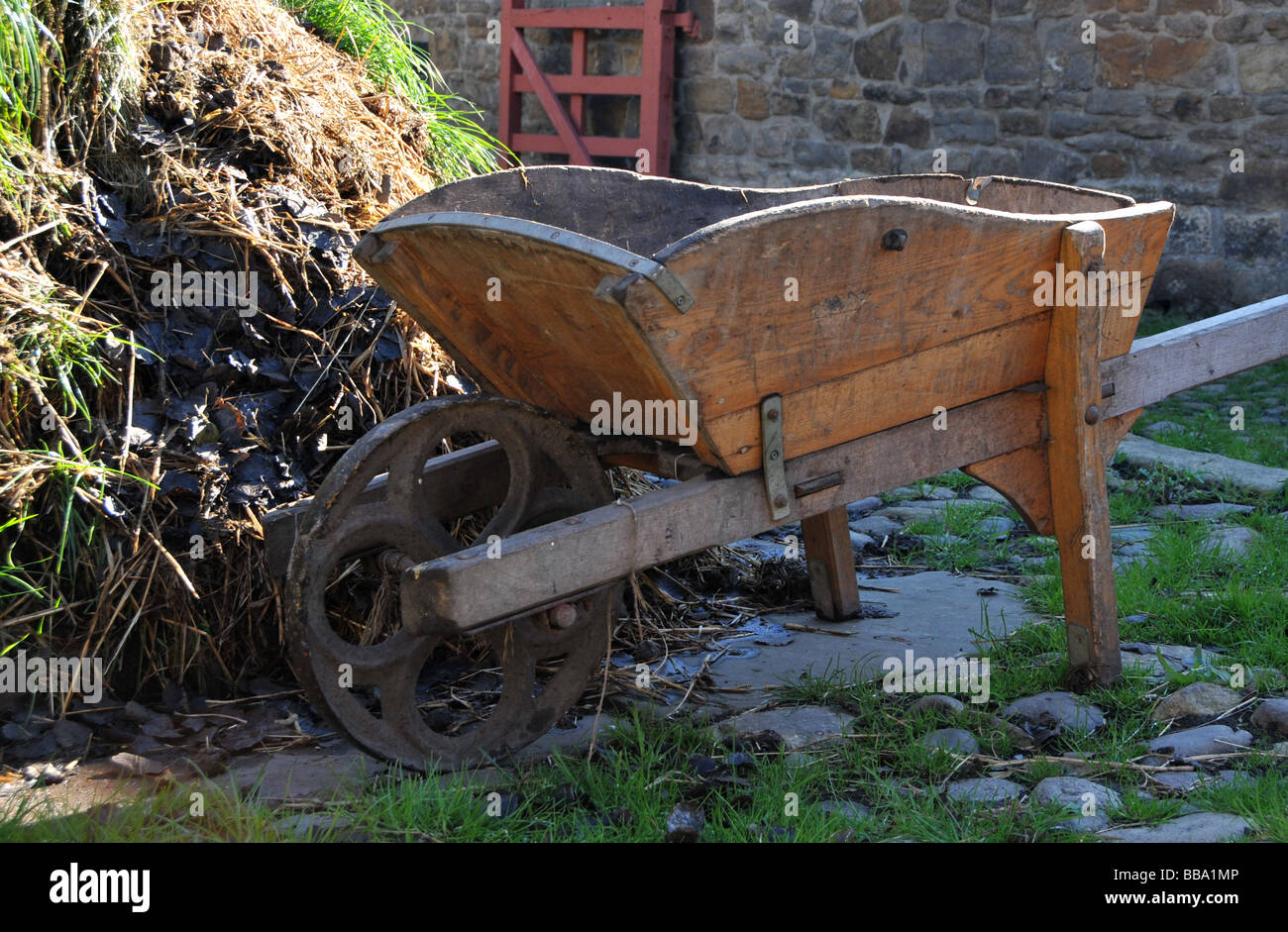 Barrow trolley hi-res stock photography and images - Alamy