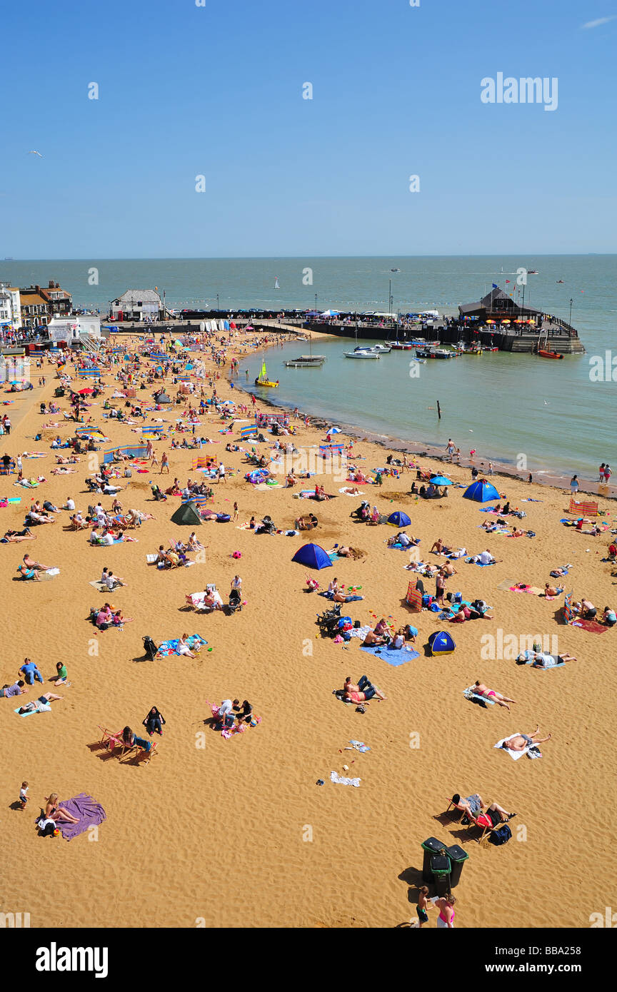 thanet, Broadstairs beach marina seafront sea uk Stock Photo - Alamy