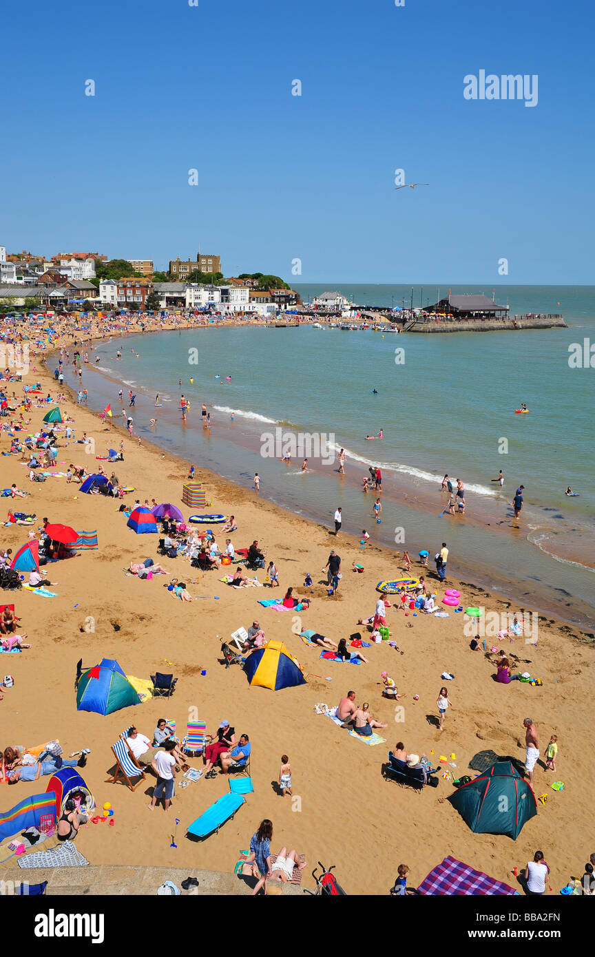thanet, Broadstairs beach marina seafront sea uk Stock Photo - Alamy