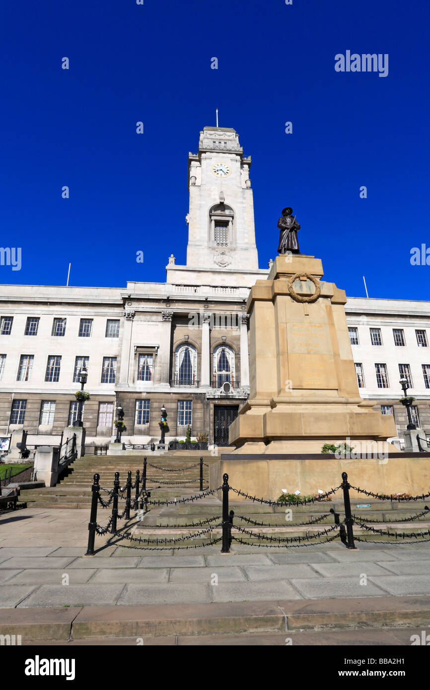 Barnsley Town Hall and Cenotaph South Yorkshire England UK Stock Photo ...