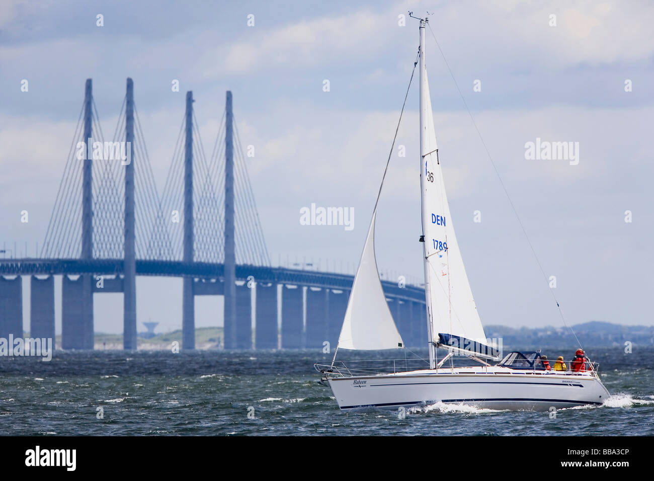 Langes boot hi-res stock photography and images - Alamy