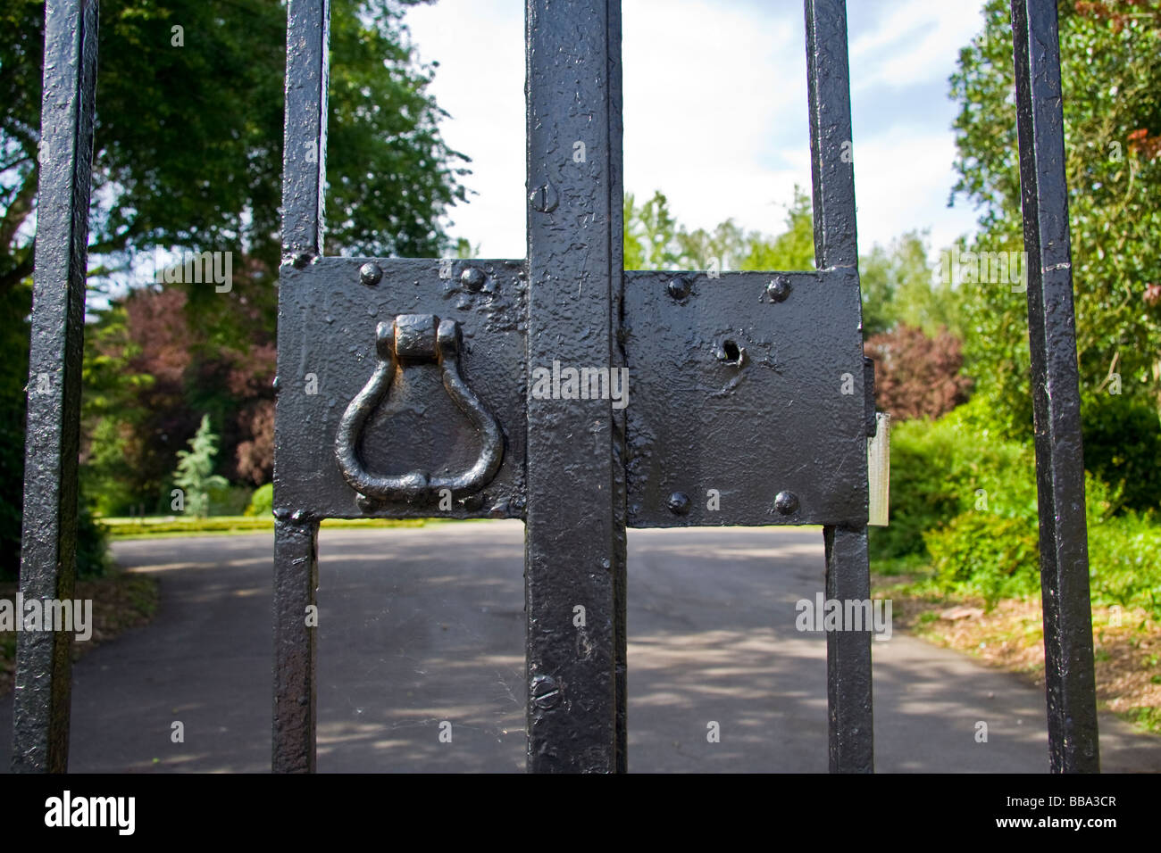 Bar gates hi-res stock photography and images - Alamy
