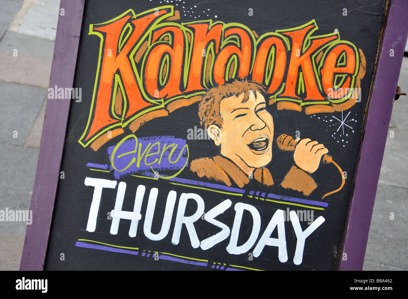 Pub advertising board hi-res stock photography and images - Alamy