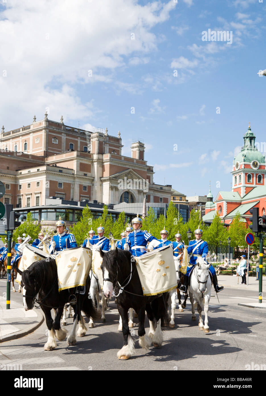 Mounted main guard passing the Opera house in Stockholm Stock Photo - Alamy