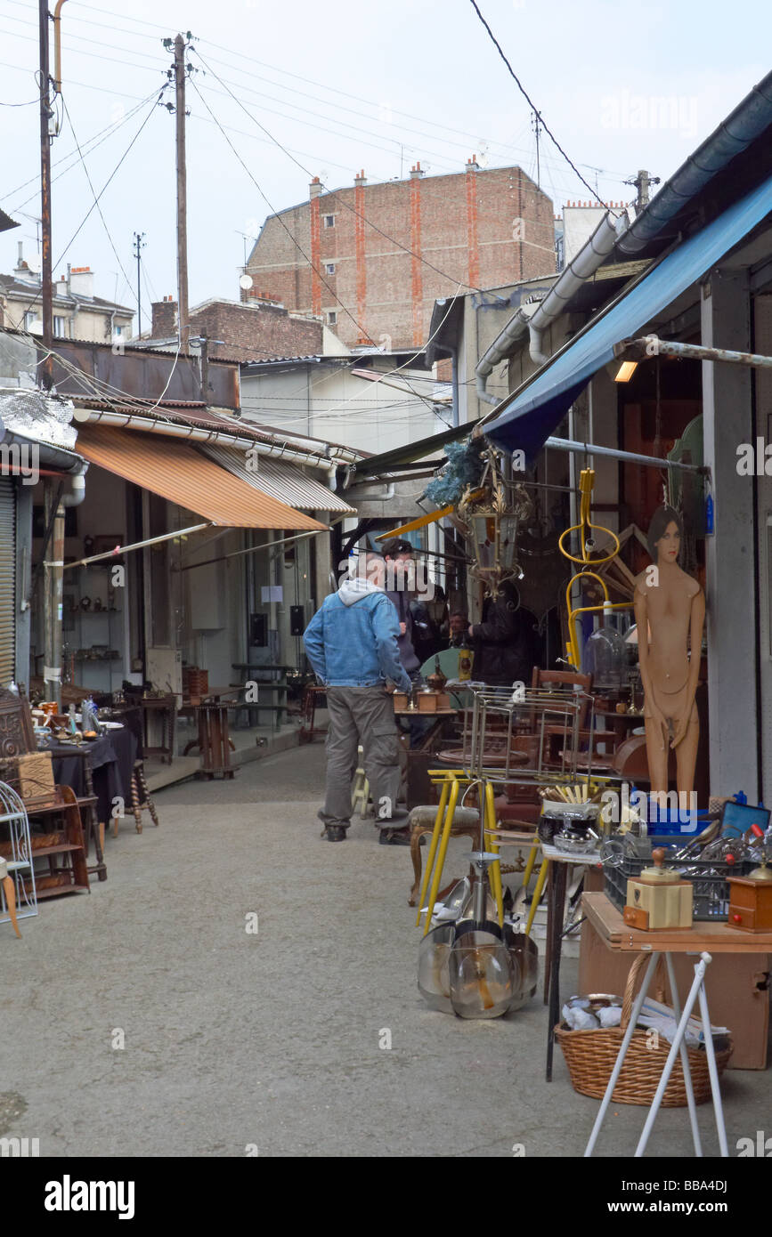 Marche aux puces de st ouen hi-res stock photography and images - Alamy