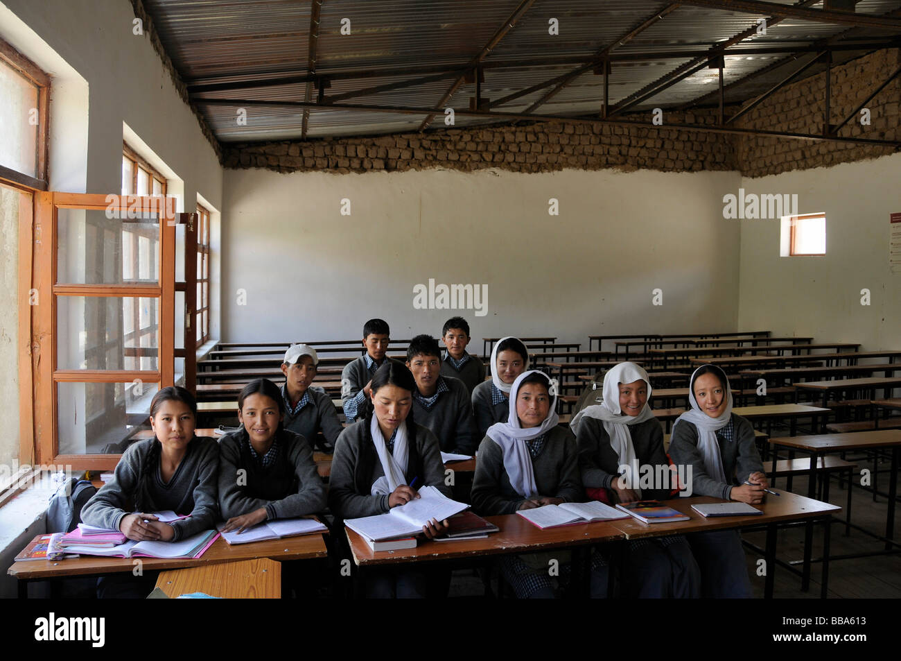 Indian school girls class room hi-res stock photography and images - Alamy